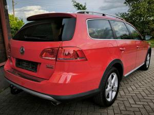 Sarkans Volkswagen Passat Alltrack 2013 Trakai, ar dzinēja tilpumu 2.00 L un nobraukumu 292 tūkst. km par 6590 €, foto 8 vietnē AUTOMOTO.COM.LV