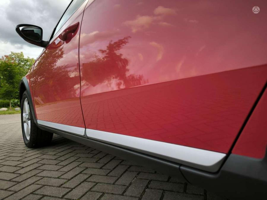 Sarkans Volkswagen Passat Alltrack 2013 Trakai, ar dzinēja tilpumu 2.00 L un nobraukumu 292 tūkst. km par 6590 €, foto 17 vietnē AUTOMOTO.COM.LV