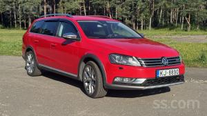 Sarkans Volkswagen Passat Alltrack 2013 Jūrmala, ar dzinēja tilpumu 2.00 L un nobraukumu 154 tūkst. km par 8900 €, foto  vietnē AUTOMOTO.COM.LV