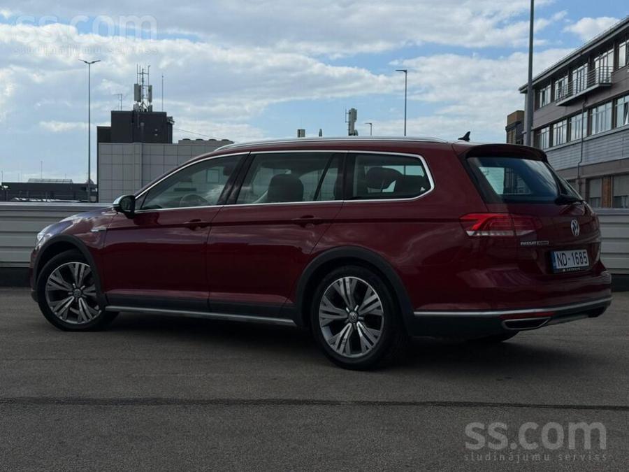 Red Volkswagen Passat Alltrack 2016 in Riga, with an engine capacity of 2.00 L and mileage of 296 thousand km for 103000 €, photo 1 on AUTOMOTO.COM.LV