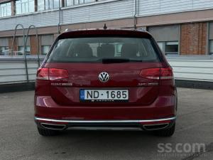 Red Volkswagen Passat Alltrack 2016 in Riga, with an engine capacity of 2.00 L and mileage of 296 thousand km for 103000 €, photo 6 on AUTOMOTO.COM.LV