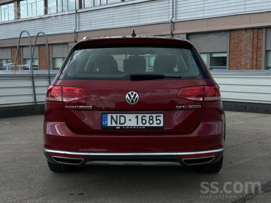 Red Volkswagen Passat Alltrack 2016 in Riga, with an engine capacity of 2.00 L and mileage of 296 thousand km for 103000 €, photo 6 on AUTOMOTO.COM.LV