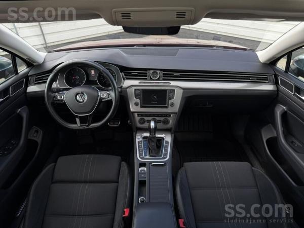 Red Volkswagen Passat Alltrack 2016 in Riga, with an engine capacity of 2.00 L and mileage of 296 thousand km for 103000 €, photo 10 on AUTOMOTO.COM.LV