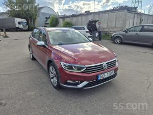 Красный Фольксваген Пассат Альтрак 2016 в Рига, объемом двигателя 2.00 л и пробегом 297 тыс. км за 10990 €, фото 3 на AUTOMOTO.COM.LV