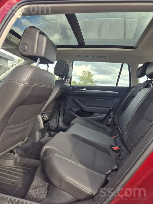 Volkswagen Passat Alltrack 2016 Rīga vietnē Sarkans Volkswagen Passat Alltrack 2016 Rīga, ar dzinēja tilpumu 2.00 L un nobraukumu 297 tūkst. km par 10990 €, foto 11 vietnē AUTOMOTO.COM.LV