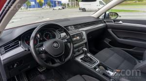 Sarkans Volkswagen Passat Alltrack 2016 Rīga, ar dzinēja tilpumu 2.00 L un nobraukumu 297 tūkst. km par 10990 €, foto 11 vietnē AUTOMOTO.COM.LV
