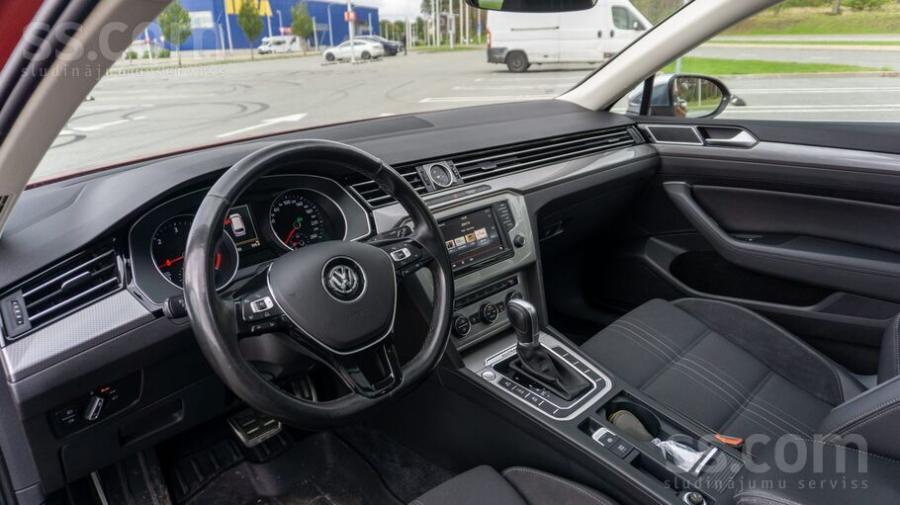 Sarkans Volkswagen Passat Alltrack 2016 Rīga, ar dzinēja tilpumu 2.00 L un nobraukumu 297 tūkst. km par 10990 €, foto 11 vietnē AUTOMOTO.COM.LV