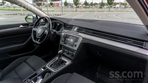 Sarkans Volkswagen Passat Alltrack 2016 Rīga, ar dzinēja tilpumu 2.00 L un nobraukumu 297 tūkst. km par 10990 €, foto 12 vietnē AUTOMOTO.COM.LV
