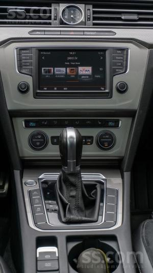 Sarkans Volkswagen Passat Alltrack 2016 Rīga, ar dzinēja tilpumu 2.00 L un nobraukumu 297 tūkst. km par 10990 €, foto 14 vietnē AUTOMOTO.COM.LV