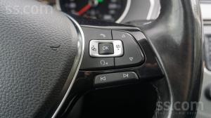 Sarkans Volkswagen Passat Alltrack 2016 Rīga, ar dzinēja tilpumu 2.00 L un nobraukumu 297 tūkst. km par 10990 €, foto 21 vietnē AUTOMOTO.COM.LV