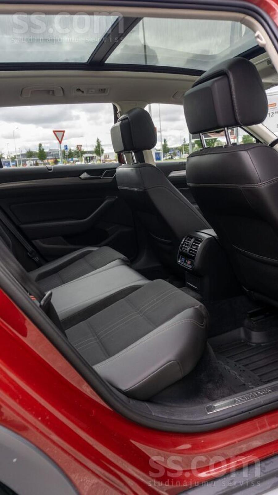 Sarkans Volkswagen Passat Alltrack 2016 Rīga, ar dzinēja tilpumu 2.00 L un nobraukumu 297 tūkst. km par 10990 €, foto 30 vietnē AUTOMOTO.COM.LV