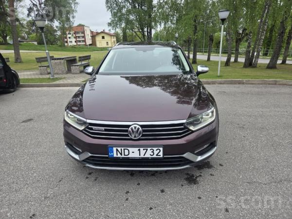 Red Volkswagen Passat Alltrack 2018 in Valka, with an engine capacity of 2.00 L and mileage of 146 thousand km for 15900 €, photo 1 on AUTOMOTO.COM.LV