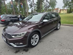 Красный Фольксваген Пассат Альтрак 2018 в Валка, объемом двигателя 2.00 л и пробегом 146 тыс. км за 15900 €, фото 3 на AUTOMOTO.COM.LV