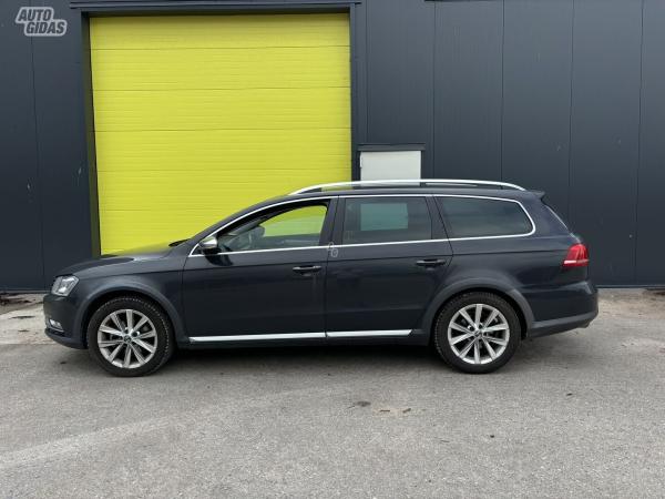 Volkswagen Passat Alltrack 2014 in Vilnius, with an engine capacity of 2.00 L and mileage of 271 thousand km for 6600 €, photo 2 on AUTOMOTO.COM.LV