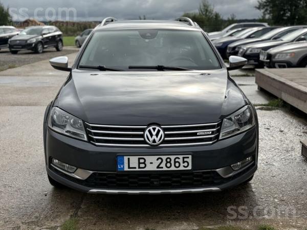 Volkswagen Passat Alltrack 2014 in Riga on AUTOMOTO.COM.LV Volkswagen Passat Alltrack 2014 in Riga, with an engine capacity of 2.00 L and mileage of 241 thousand km for 7600 €, photo 3 on AUTOMOTO.COM.LV