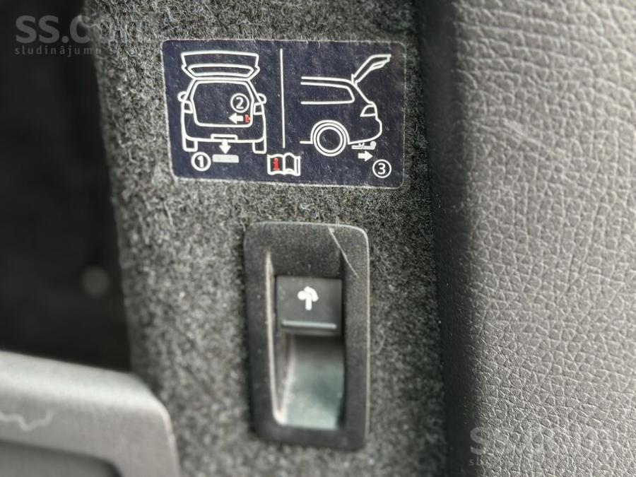Volkswagen Passat Alltrack 2014 in Riga, with an engine capacity of 2.00 L and mileage of 241 thousand km for 7600 €, photo 19 on AUTOMOTO.COM.LV