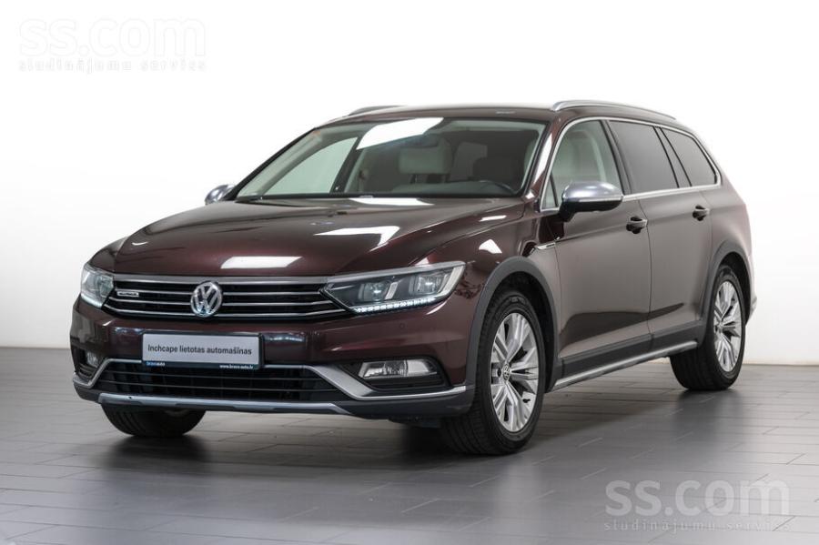 Violet Volkswagen Passat Alltrack 2016 in Riga, with an engine capacity of 2.00 L and mileage of 136 thousand km for 16500 €, photo 1 on AUTOMOTO.COM.LV