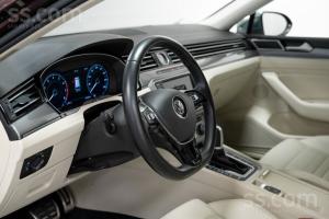 Violet Volkswagen Passat Alltrack 2016 in Riga, with an engine capacity of 2.00 L and mileage of 136 thousand km for 16500 €, photo 16 on AUTOMOTO.COM.LV