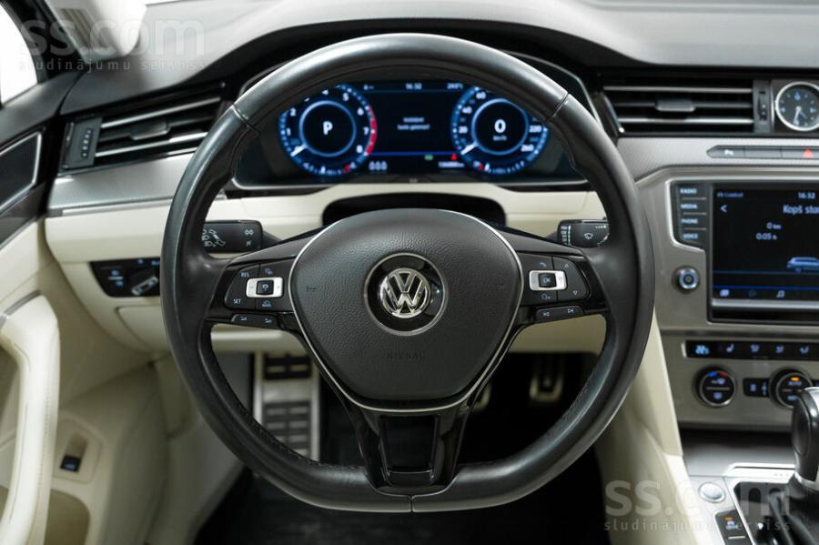 Violet Volkswagen Passat Alltrack 2016 in Riga, with an engine capacity of 2.00 L and mileage of 136 thousand km for 16500 €, photo 17 on AUTOMOTO.COM.LV