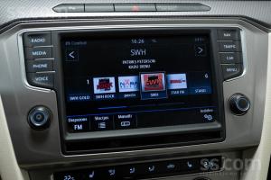 Violet Volkswagen Passat Alltrack 2016 in Riga, with an engine capacity of 2.00 L and mileage of 136 thousand km for 16500 €, photo 25 on AUTOMOTO.COM.LV