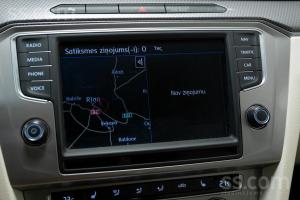 Violet Volkswagen Passat Alltrack 2016 in Riga, with an engine capacity of 2.00 L and mileage of 136 thousand km for 16500 €, photo 29 on AUTOMOTO.COM.LV