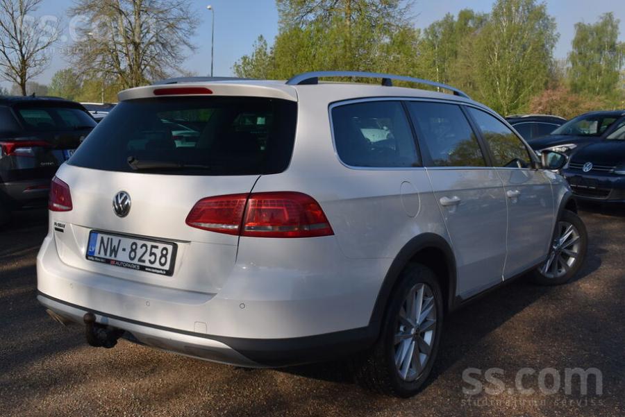 Balts Volkswagen Passat Alltrack 2012 Kuldīga, ar dzinēja tilpumu 2.00 L un nobraukumu 0 tūkst. km par 6990 €, foto 3 vietnē AUTOMOTO.COM.LV