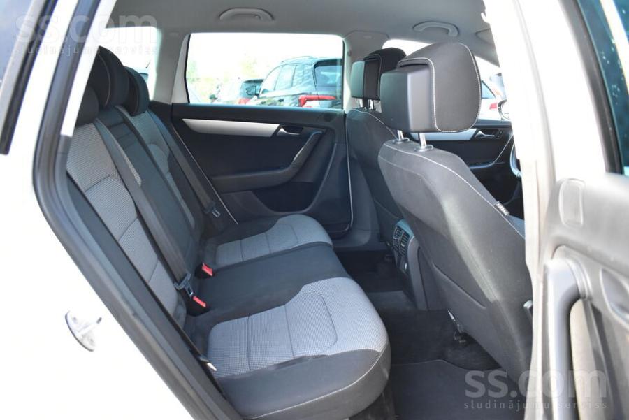 Balts Volkswagen Passat Alltrack 2012 Kuldīga, ar dzinēja tilpumu 2.00 L un nobraukumu 0 tūkst. km par 6990 €, foto 7 vietnē AUTOMOTO.COM.LV