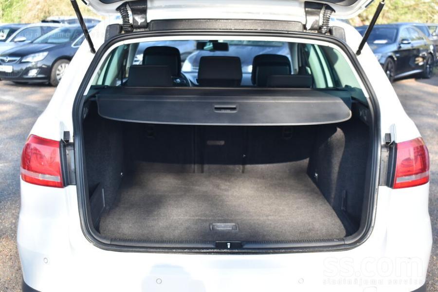 Balts Volkswagen Passat Alltrack 2012 Kuldīga, ar dzinēja tilpumu 2.00 L un nobraukumu 0 tūkst. km par 6990 €, foto 8 vietnē AUTOMOTO.COM.LV