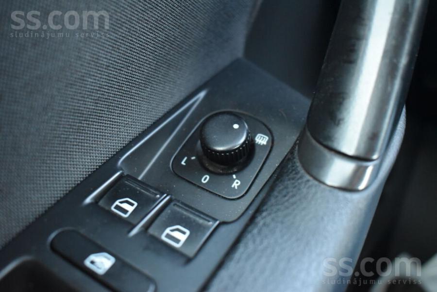Balts Volkswagen Passat Alltrack 2012 Kuldīga, ar dzinēja tilpumu 2.00 L un nobraukumu 0 tūkst. km par 6990 €, foto 18 vietnē AUTOMOTO.COM.LV