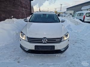 Balts Volkswagen Passat Alltrack 2013 Kauņa, ar dzinēja tilpumu 2.00 L un nobraukumu 290 tūkst. km par 6850 €, foto  vietnē AUTOMOTO.COM.LV
