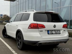 Balts Volkswagen Passat Alltrack 2014 Rēzekne, ar dzinēja tilpumu 2.00 L un nobraukumu 218 tūkst. km par 8490 €, foto 4 vietnē AUTOMOTO.COM.LV