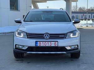 White Volkswagen Passat Alltrack 2014 in Rezekne, with an engine capacity of 2.00 L and mileage of 325 thousand km for 7990 €, photo  on AUTOMOTO.COM.LV