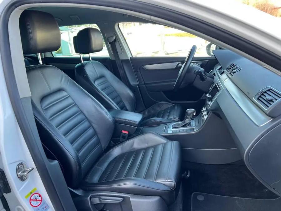 Белый Фольксваген Пассат Альтрак 2014 в Резекне, объемом двигателя 2.00 л и пробегом 325 тыс. км за 7990 €, фото 16 на AUTOMOTO.COM.LV