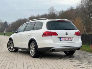 Balts Volkswagen Passat Alltrack 2014 Rīga, ar dzinēja tilpumu 2.00 L un nobraukumu 325 tūkst. km par 8790 €, foto 3 vietnē AUTOMOTO.COM.LV