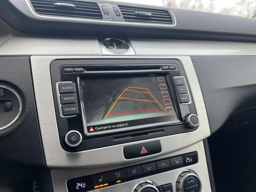 Balts Volkswagen Passat Alltrack 2014 Rīga, ar dzinēja tilpumu 2.00 L un nobraukumu 325 tūkst. km par 8790 €, foto 7 vietnē AUTOMOTO.COM.LV