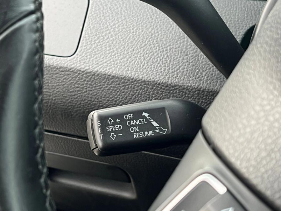 Balts Volkswagen Passat Alltrack 2014 Rīga, ar dzinēja tilpumu 2.00 L un nobraukumu 325 tūkst. km par 8790 €, foto 19 vietnē AUTOMOTO.COM.LV