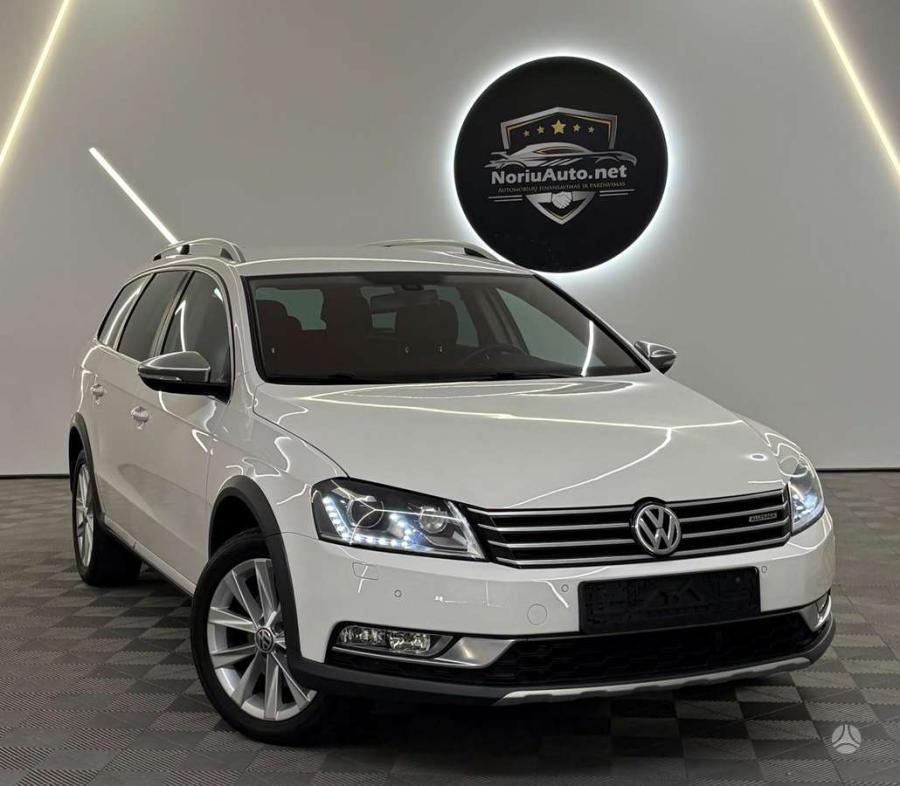 White Volkswagen Passat Alltrack 2014 in Marijampole, with an engine capacity of 1.97 L and mileage of 263 thousand km for 7450 €, photo 1 on AUTOMOTO.COM.LV
