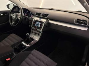 White Volkswagen Passat Alltrack 2014 in Marijampole, with an engine capacity of 1.97 L and mileage of 263 thousand km for 7450 €, photo 14 on AUTOMOTO.COM.LV