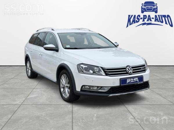 Volkswagen Passat Alltrack 2014 in Riga on AUTOMOTO.COM.LV White Volkswagen Passat Alltrack 2014 in Riga, with an engine capacity of 2.00 L and mileage of 234 thousand km for 7000 €, photo 3 on AUTOMOTO.COM.LV
