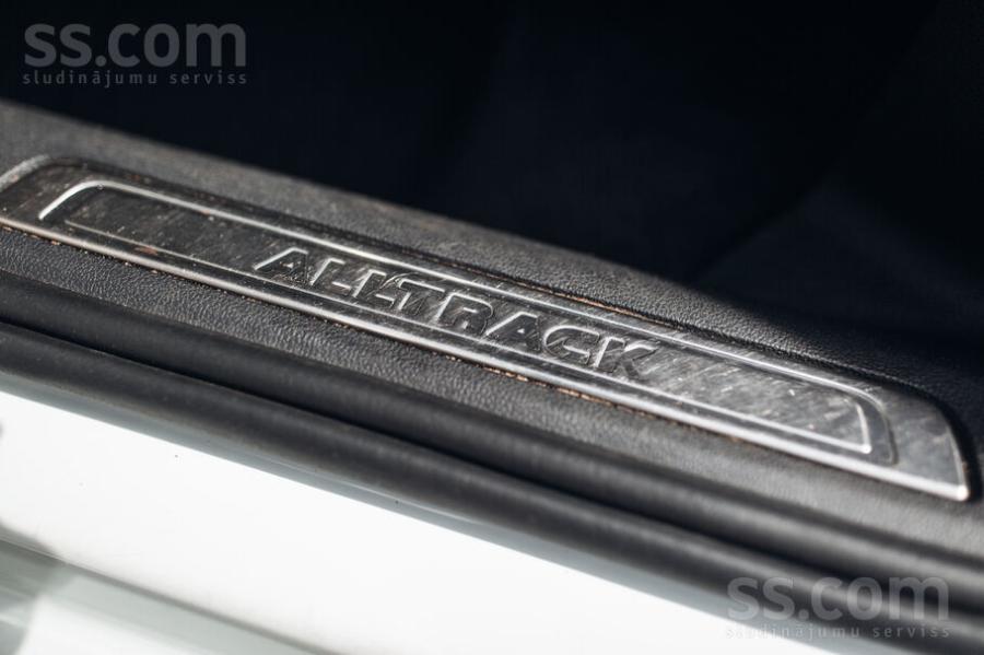 Balts Volkswagen Passat Alltrack 2015 Rīga, ar dzinēja tilpumu 2.00 L un nobraukumu 0 tūkst. km par 8900 €, foto 17 vietnē AUTOMOTO.COM.LV