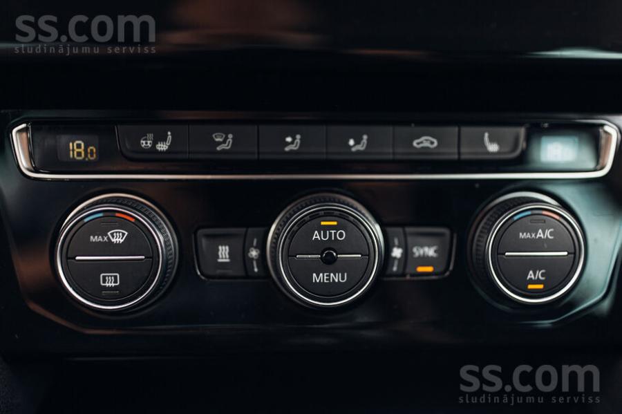 Balts Volkswagen Passat Alltrack 2015 Rīga, ar dzinēja tilpumu 2.00 L un nobraukumu 0 tūkst. km par 8900 €, foto 21 vietnē AUTOMOTO.COM.LV