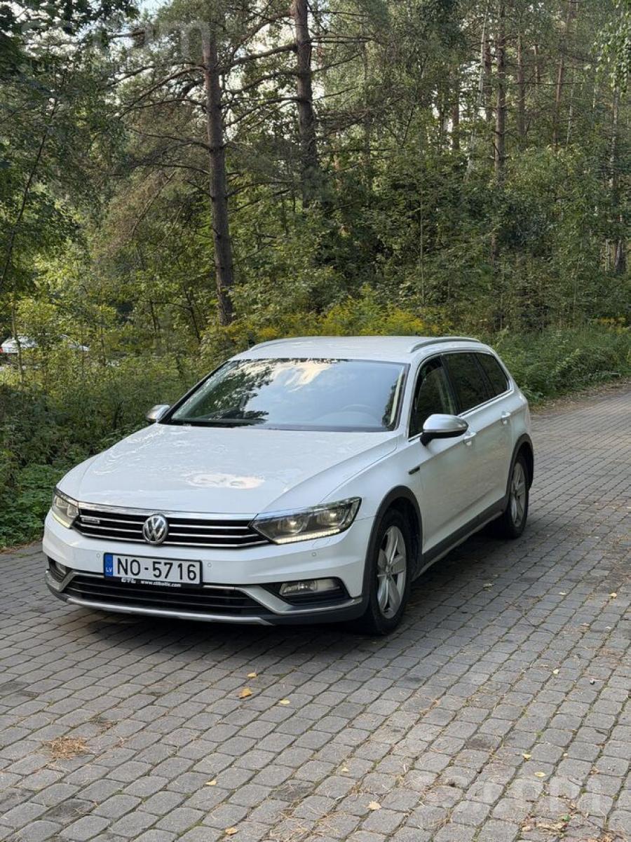 Balts Volkswagen Passat Alltrack 2015 Rīga, ar dzinēja tilpumu 2.00 L un nobraukumu 292 tūkst. km par 8450 €, foto 1 vietnē AUTOMOTO.COM.LV