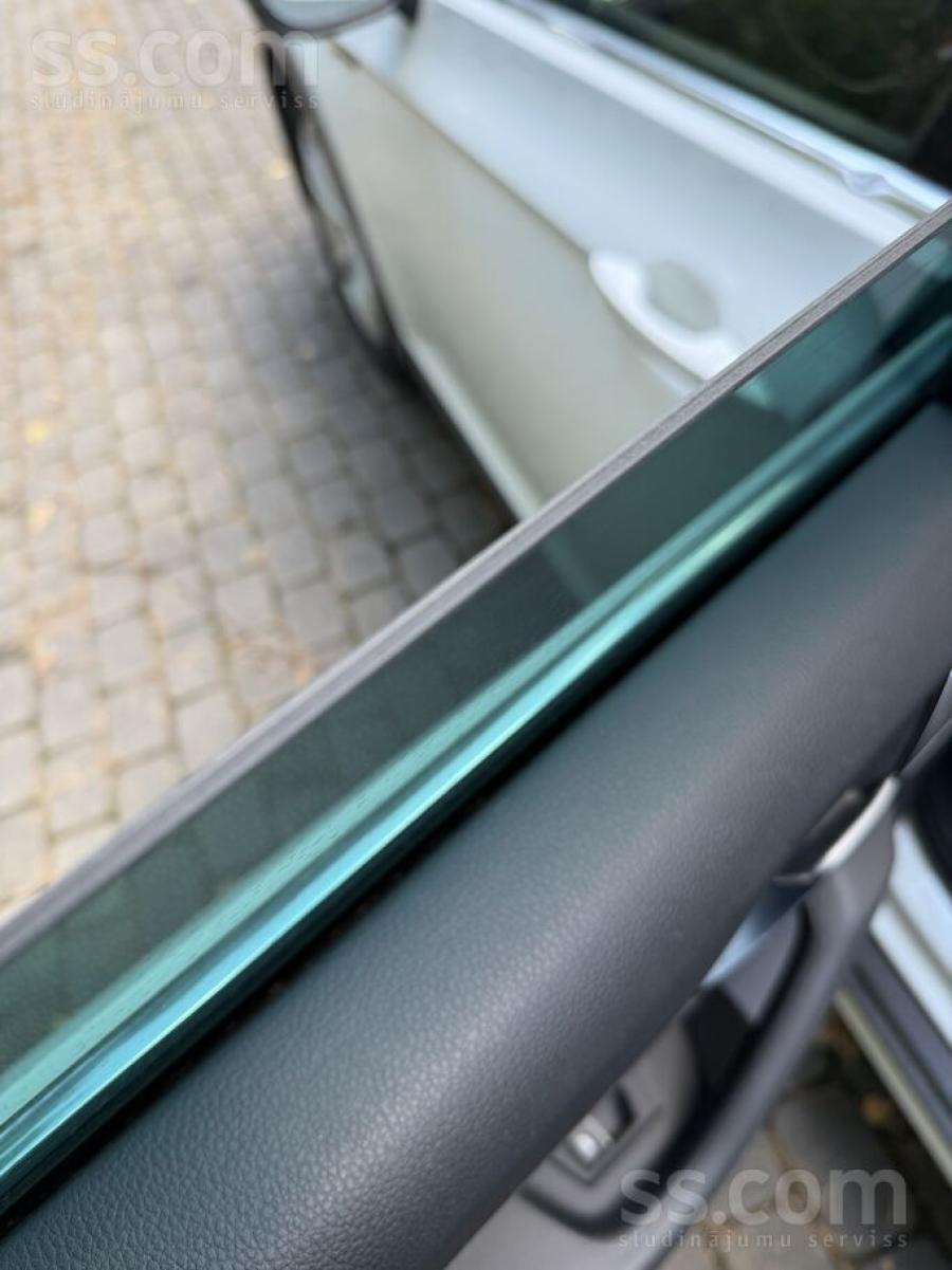 Balts Volkswagen Passat Alltrack 2015 Rīga, ar dzinēja tilpumu 2.00 L un nobraukumu 292 tūkst. km par 8450 €, foto 12 vietnē AUTOMOTO.COM.LV