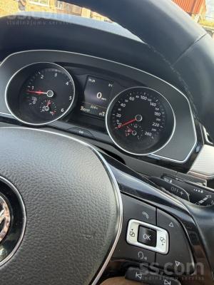 Balts Volkswagen Passat Alltrack 2015 Rīga, ar dzinēja tilpumu 2.00 L un nobraukumu 292 tūkst. km par 8450 €, foto 13 vietnē AUTOMOTO.COM.LV