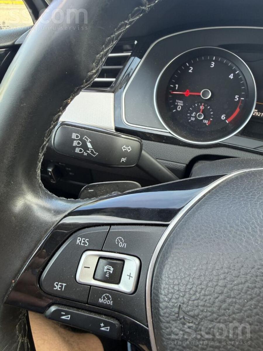 Balts Volkswagen Passat Alltrack 2015 Rīga, ar dzinēja tilpumu 2.00 L un nobraukumu 292 tūkst. km par 8450 €, foto 14 vietnē AUTOMOTO.COM.LV