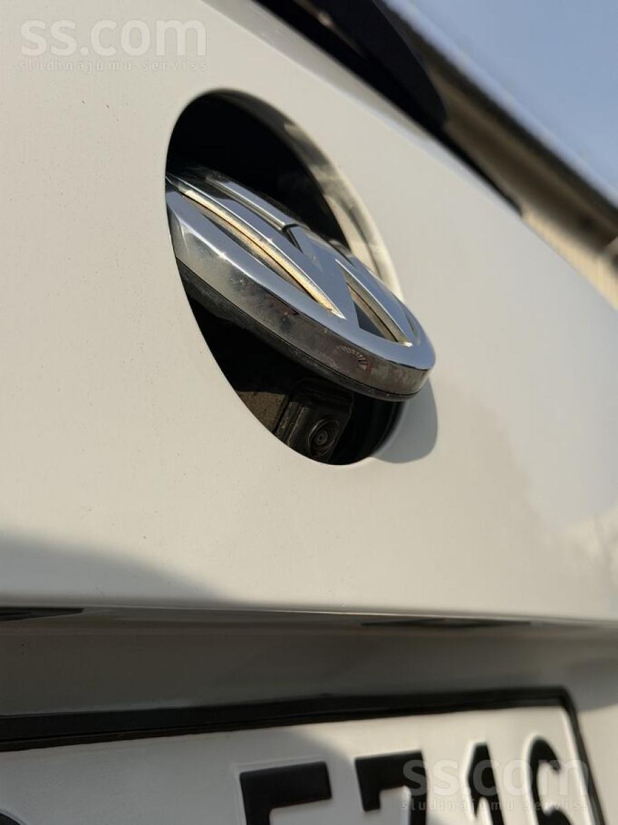 Balts Volkswagen Passat Alltrack 2015 Rīga, ar dzinēja tilpumu 2.00 L un nobraukumu 292 tūkst. km par 8999 €, foto 12 vietnē AUTOMOTO.COM.LV