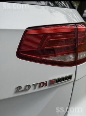Balts Volkswagen Passat Alltrack 2015 Rīga, ar dzinēja tilpumu 2.00 L un nobraukumu 292 tūkst. km par 8999 €, foto 15 vietnē AUTOMOTO.COM.LV