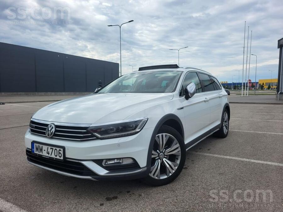 White Volkswagen Passat Alltrack 2016 in Riga, with an engine capacity of 2.00 L and mileage of 0 thousand km for 14495 €, photo 1 on AUTOMOTO.COM.LV