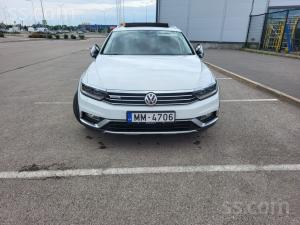 White Volkswagen Passat Alltrack 2016 in Riga, with an engine capacity of 2.00 L and mileage of 0 thousand km for 14495 €, photo 4 on AUTOMOTO.COM.LV