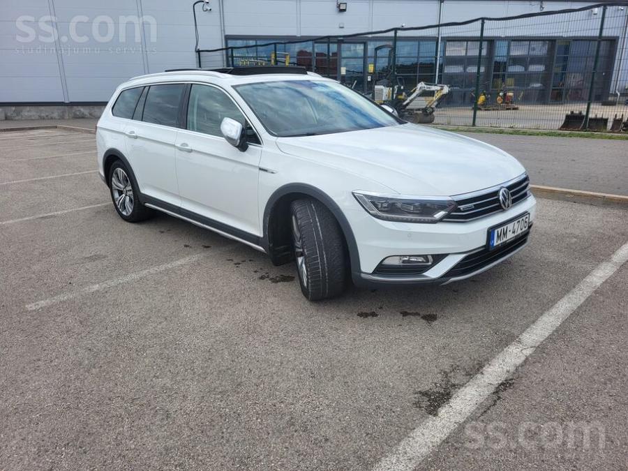 White Volkswagen Passat Alltrack 2016 in Riga, with an engine capacity of 2.00 L and mileage of 0 thousand km for 14495 €, photo 6 on AUTOMOTO.COM.LV
